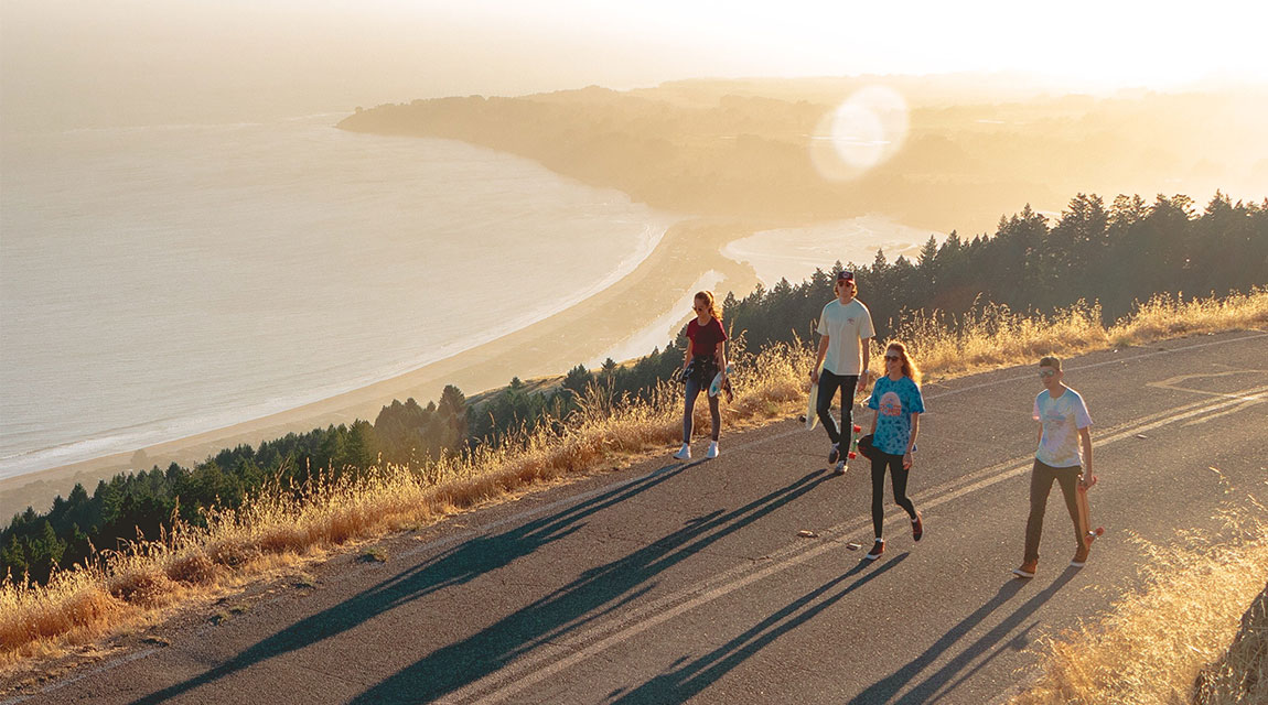 Social Comparison Therapy in Social Media | Newport Academy